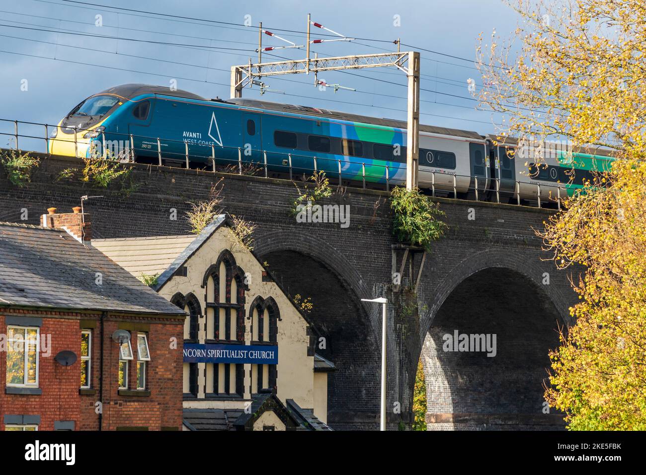 Avanti Pendolino Opportunity Climate train passing over the viaduct in ...