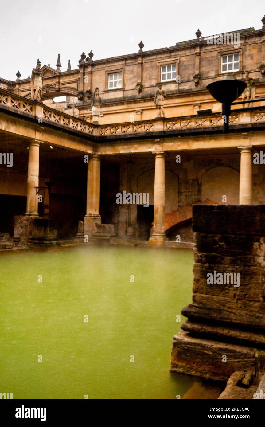 Statues and arched terrace of the Roman Baths in Bath, England Stock ...
