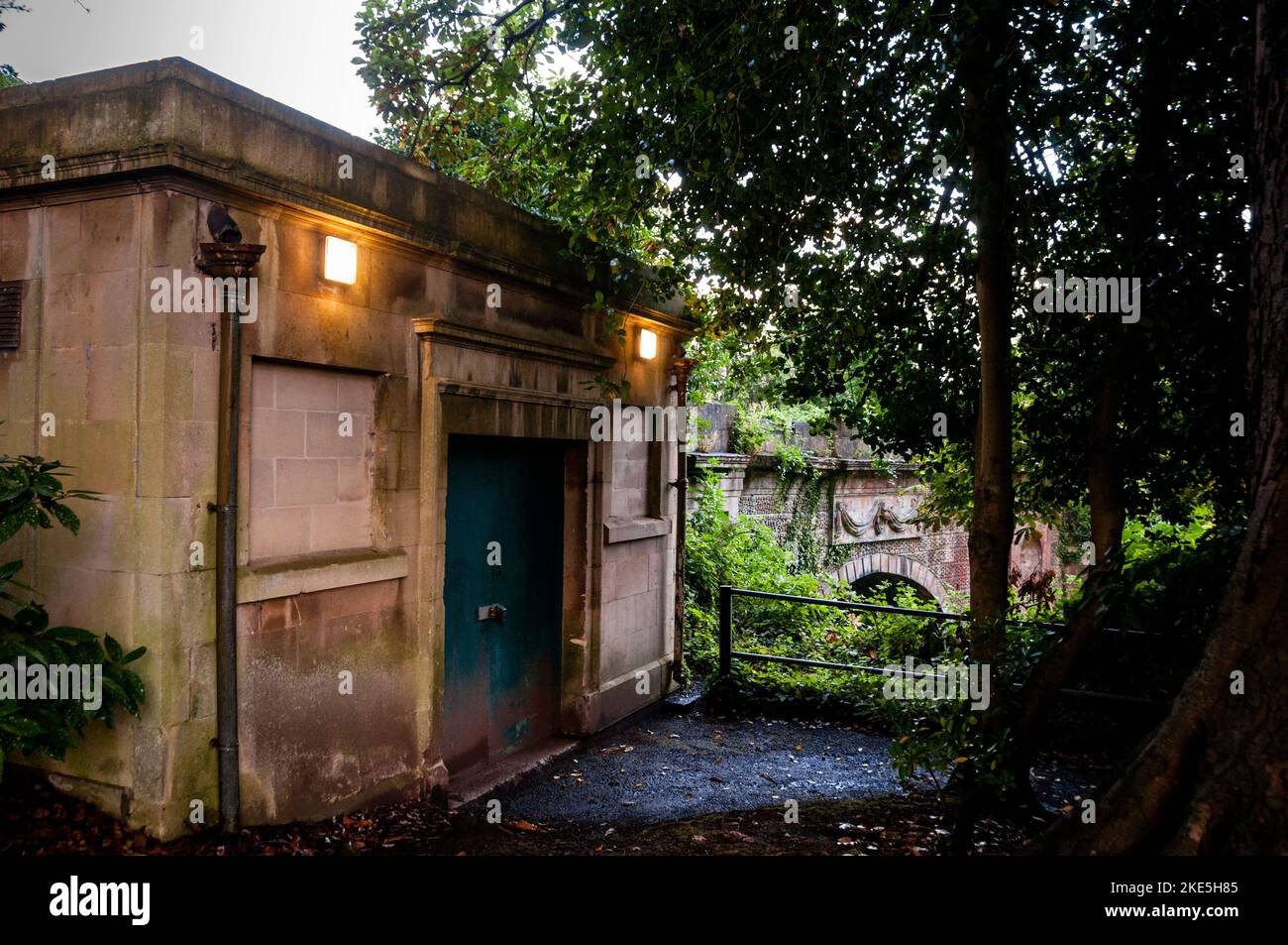 Kennet and Avon Canal tunnel under Sydney Road and bothy or gardeners ...