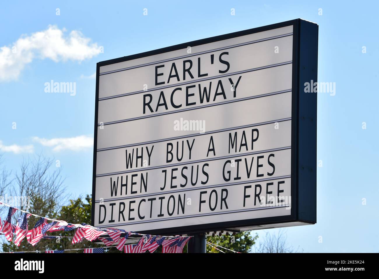 It's a sign, Goodwood Revival, Goodwood Motor Circuit, Chichester, West ...