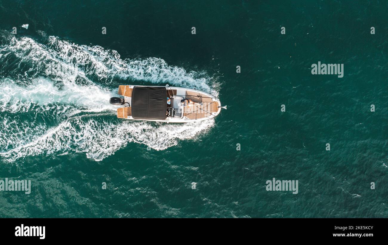 Boat sailing high speed in hi-res stock photography and images - Alamy