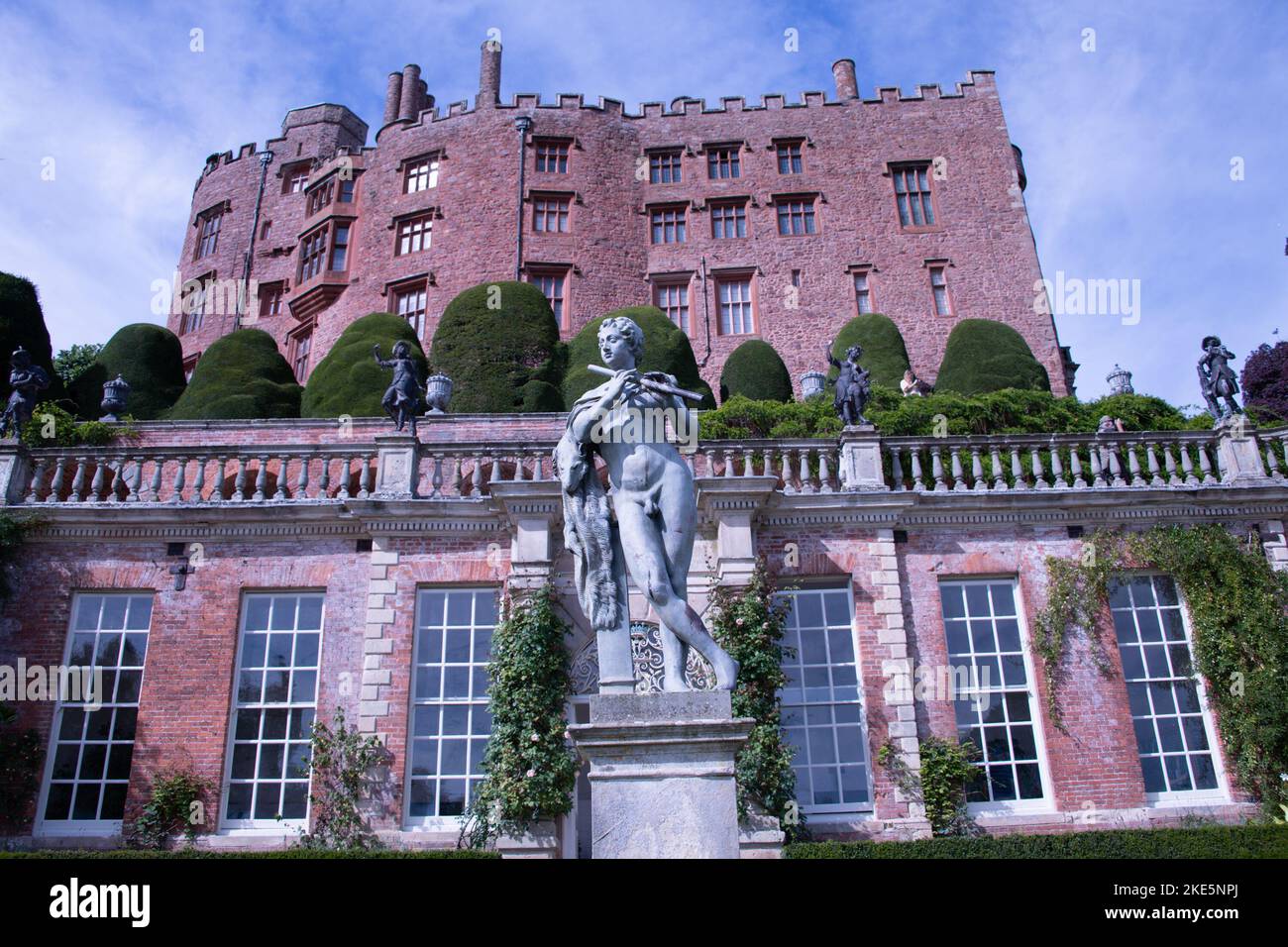 Grade 1 listed castle hi-res stock photography and images - Alamy