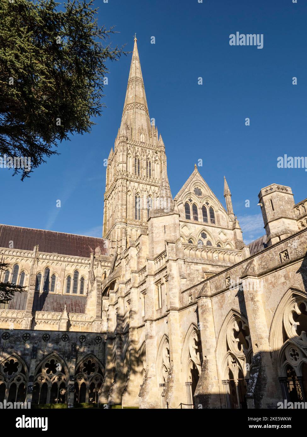 Salisbury Cathedral, Salisbury, Wiltshire Stock Photo - Alamy