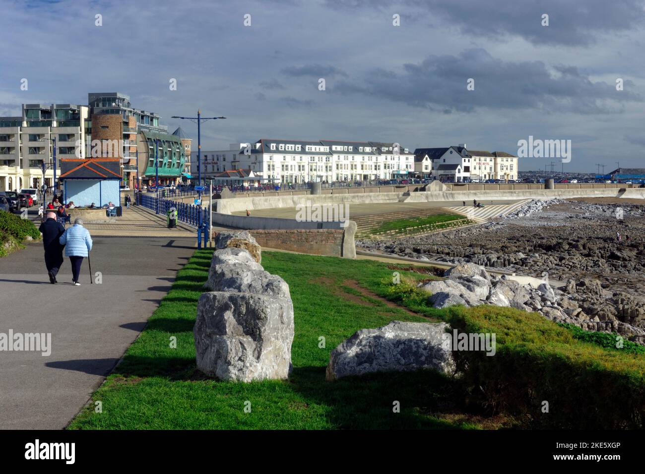Porthcawl coastal town hi-res stock photography and images - Alamy