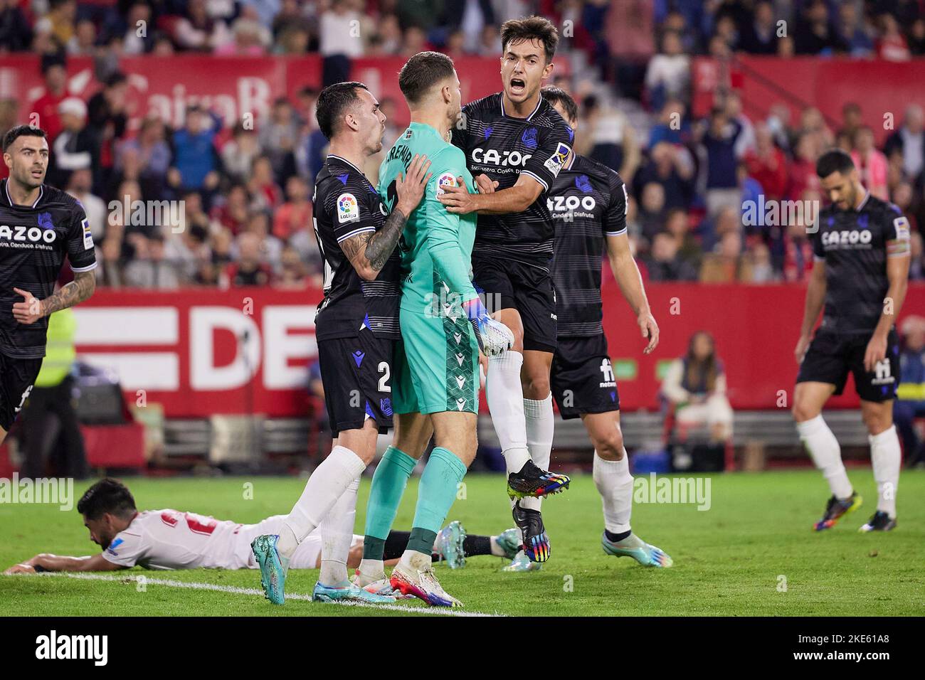Seville, Spain. 09th Nov, 2022. Goalkeeper Alex Remiro (1) of Real ...