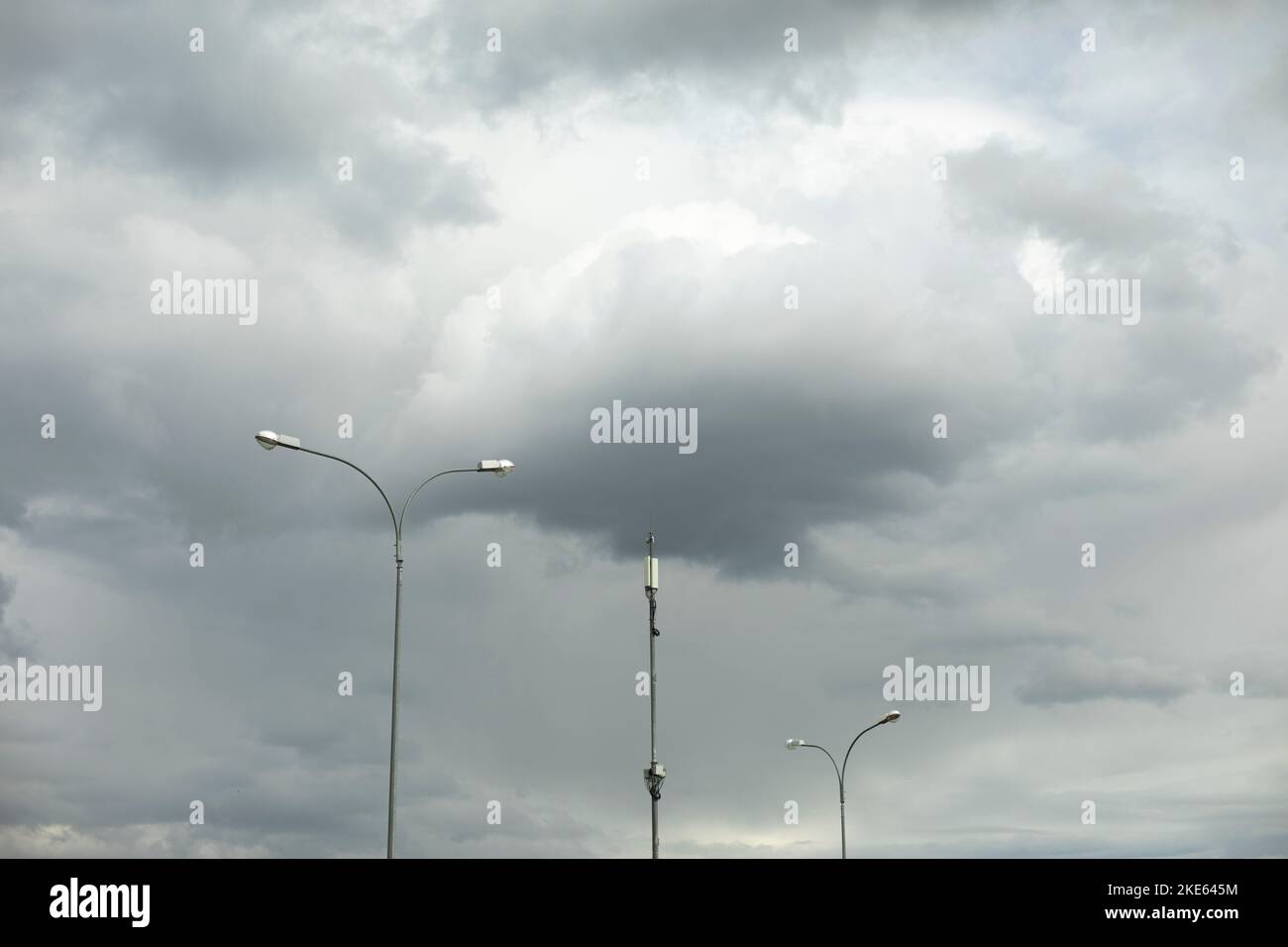 Summer weather hi-res stock photography and images - Alamy