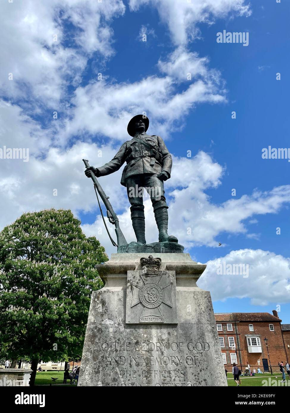 Statue of World War I British Army officer King's Royal Rifle Corps Stock Photo - Alamy