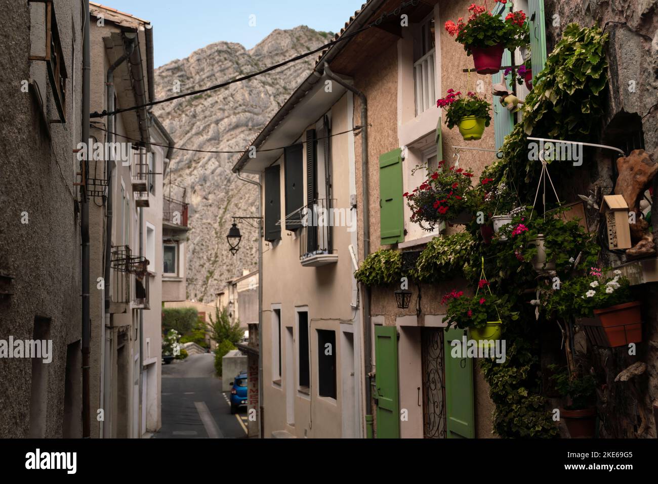 Alley in limone sul garda hi-res stock photography and images - Alamy
