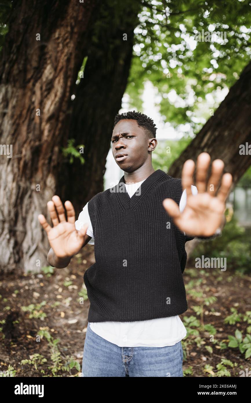African man doing no sign hi-res stock photography and images - Alamy