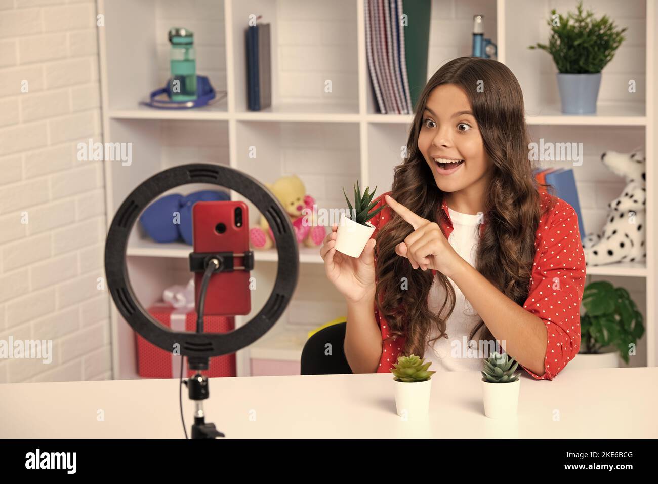 Vlogger funny face hi-res stock photography and images - Alamy