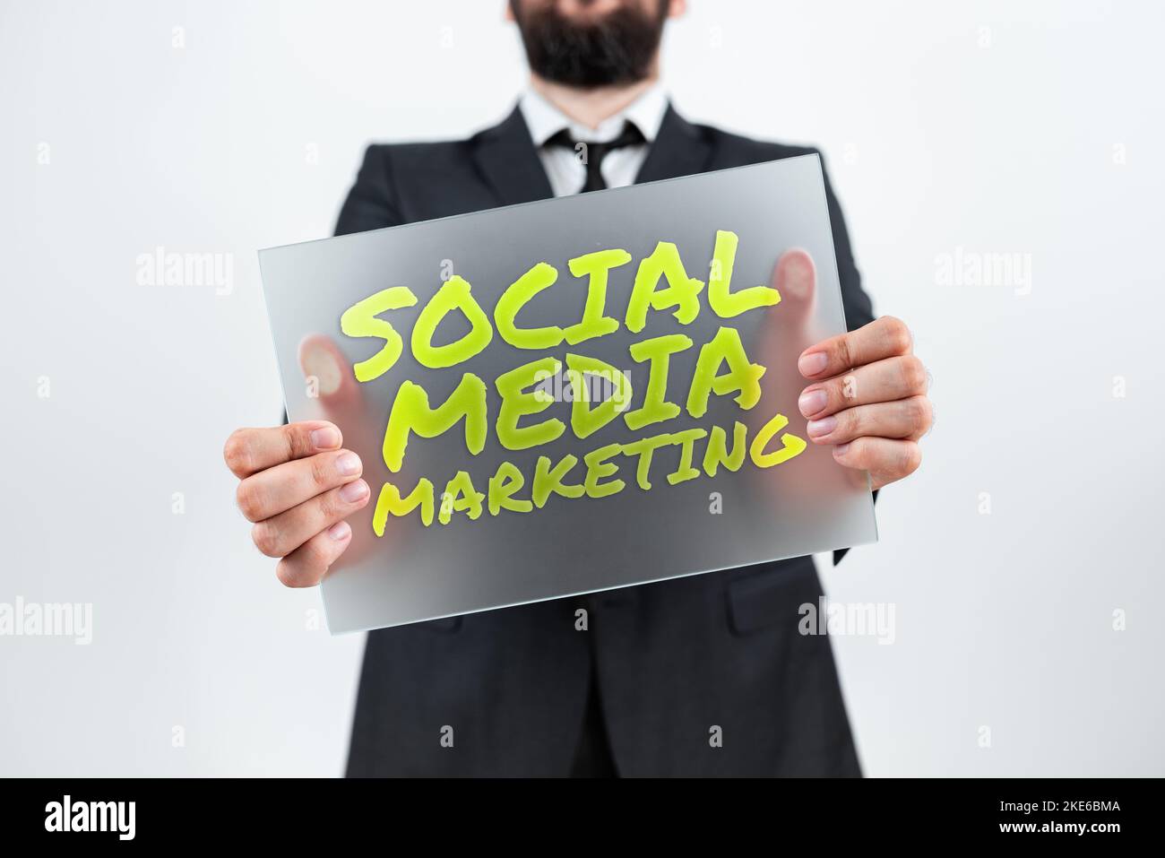 Text showing inspiration Social Media Marketing. Business concept ...