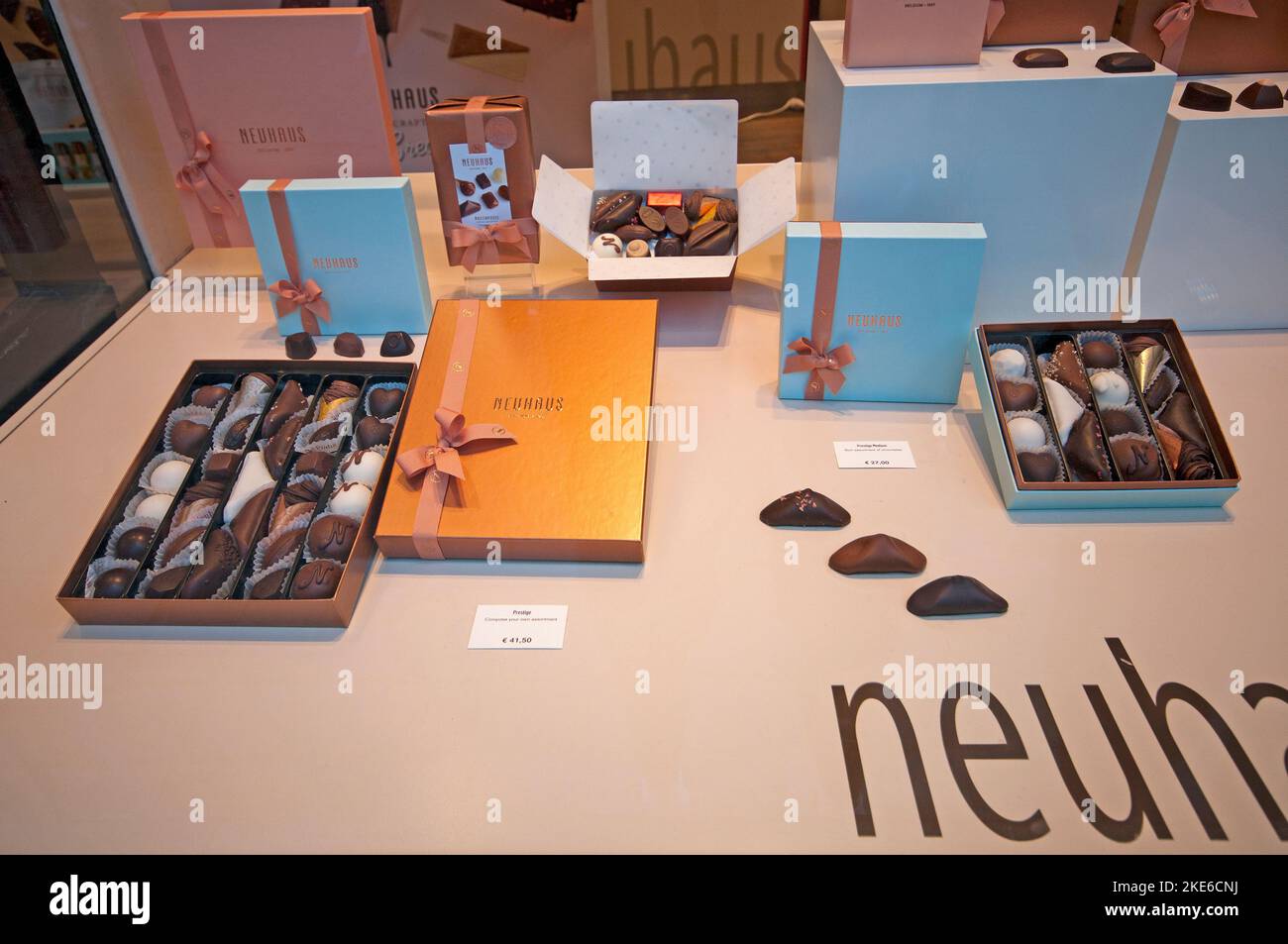 Boxes of chocolates in Neuhaus shop window, Brussels, Belgium Stock ...
