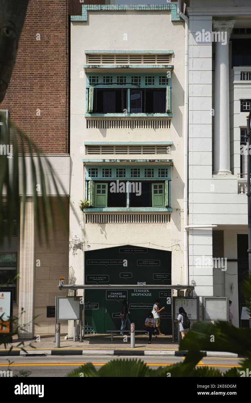 Temasek building hi-res stock photography and images - Alamy