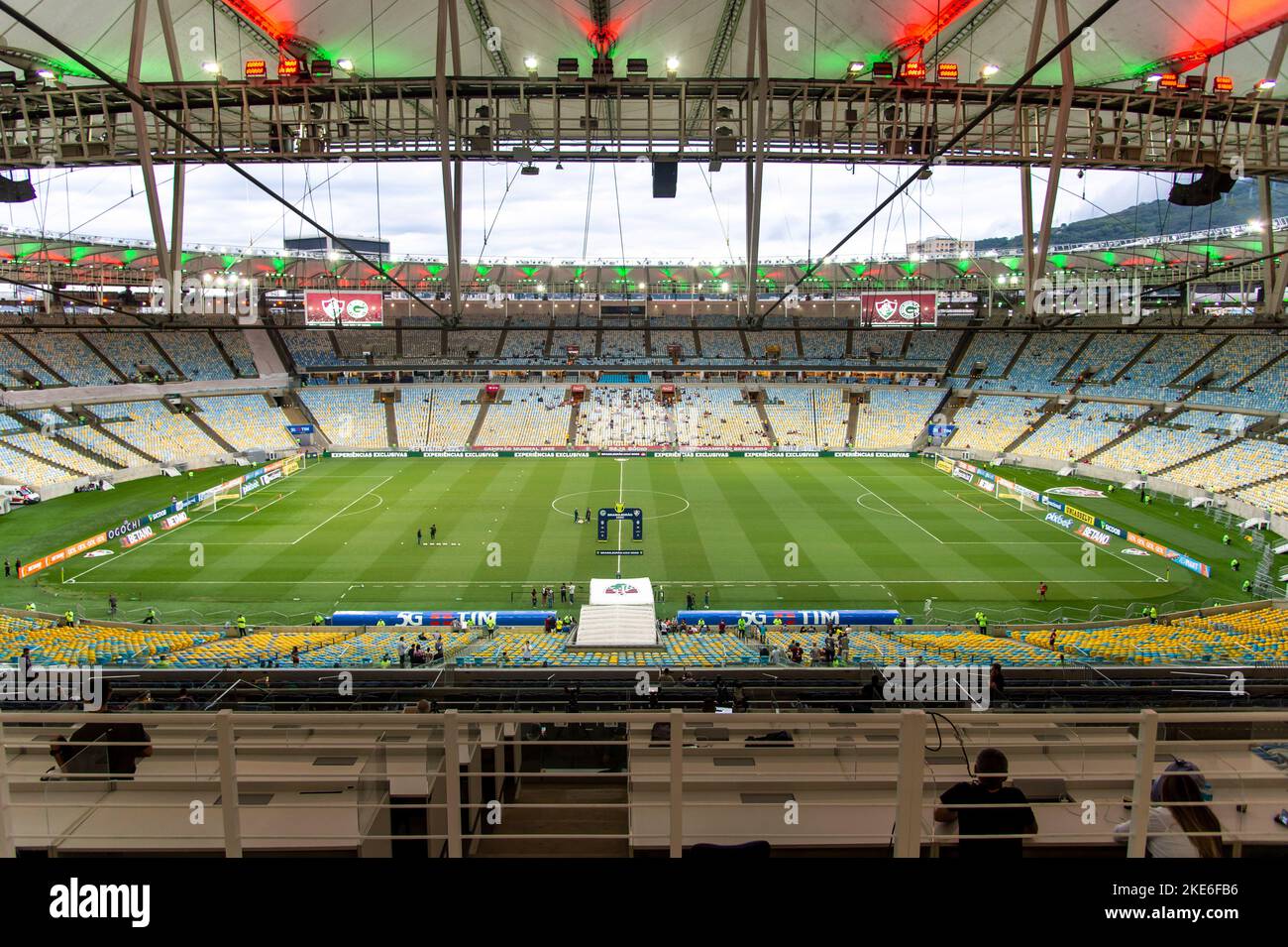 Empty arena hi-res stock photography and images - Alamy