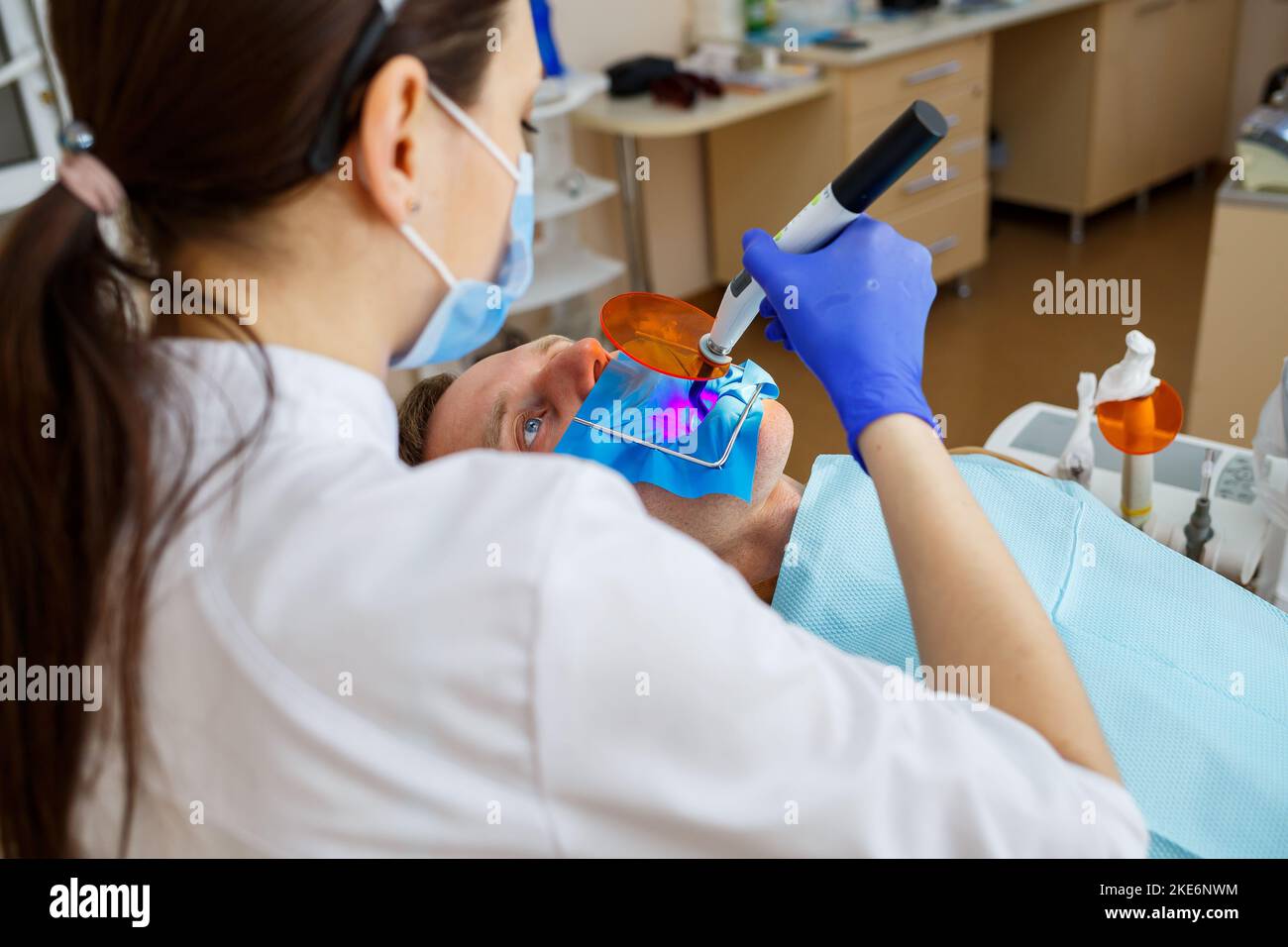 Inspecting teeth in mirror hi-res stock photography and images - Alamy