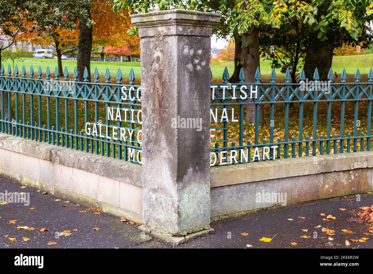 Entrance to the Scottish National Gallery of Modern Art, Edinburgh ...