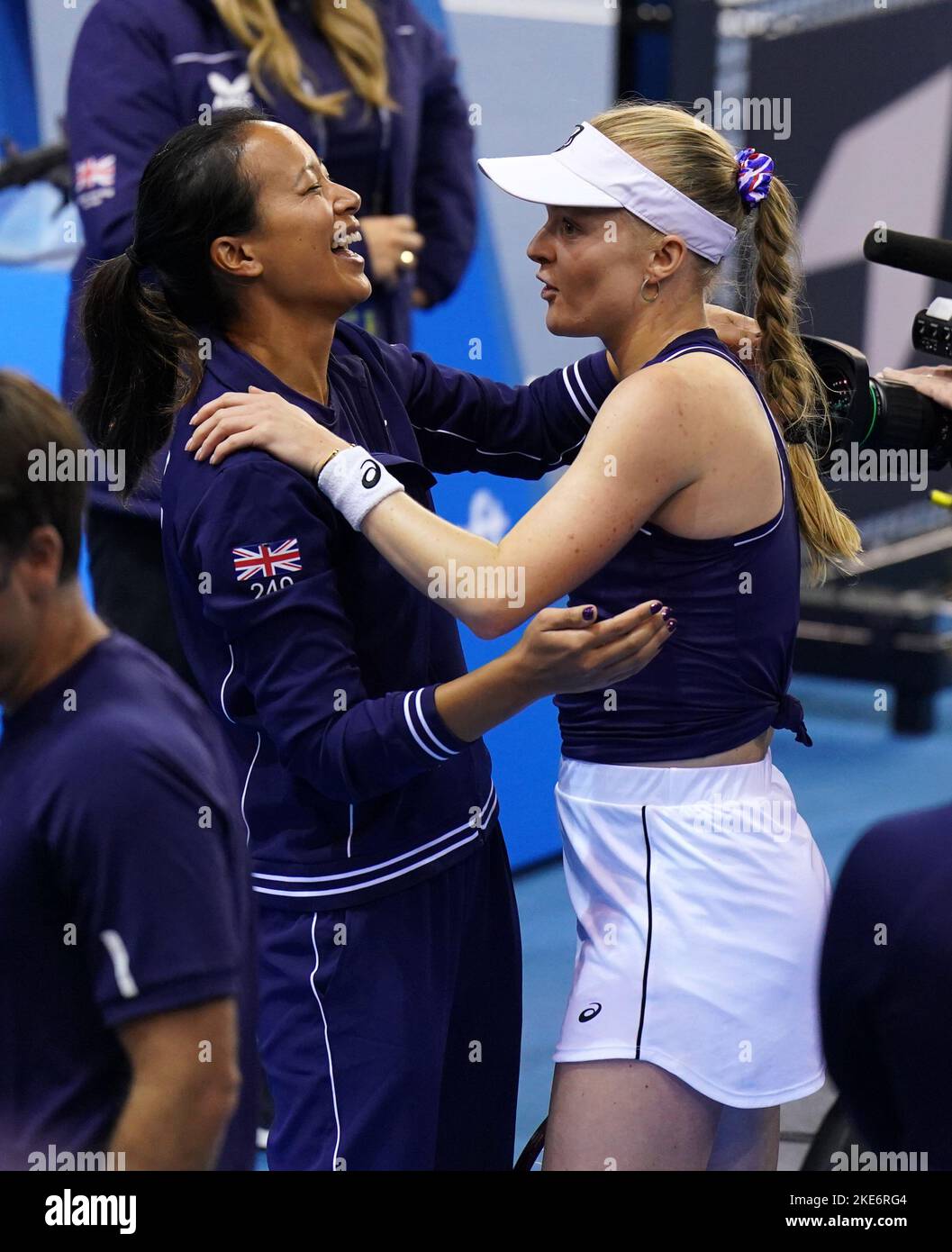Great Britain's Harriet Dart with captain Anne Keothavong during day ...