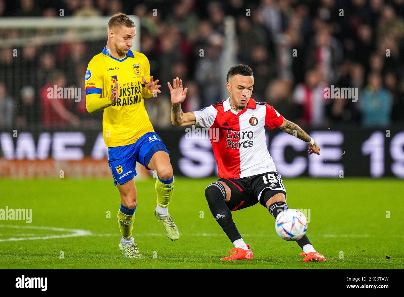 Rotterdam - Silvester van der Water of SC Cambuur, Quilindschy Hartman ...