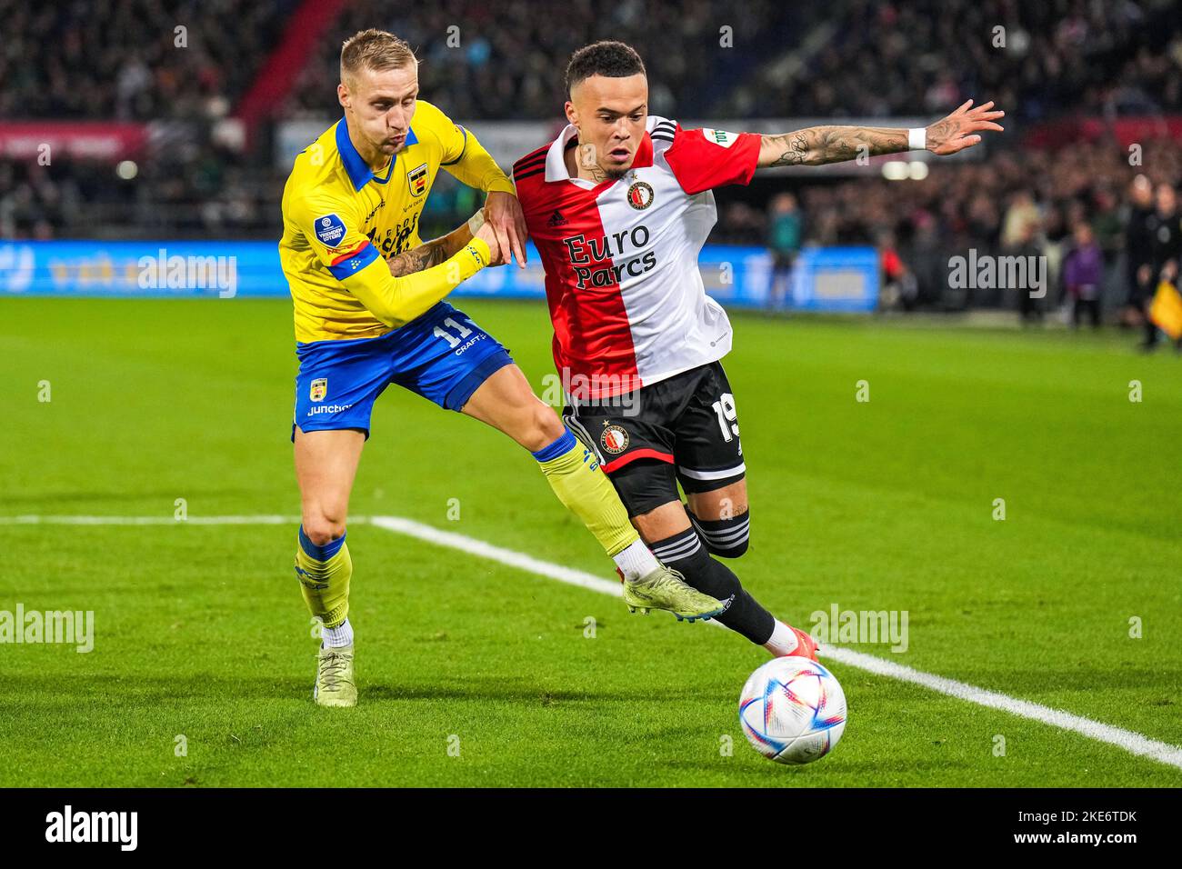 Rotterdam - Silvester van der Water of SC Cambuur, Quilindschy Hartman ...