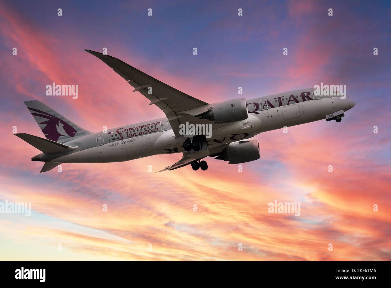 Fifa world cup 2022 livery hi-res stock photography and images - Alamy