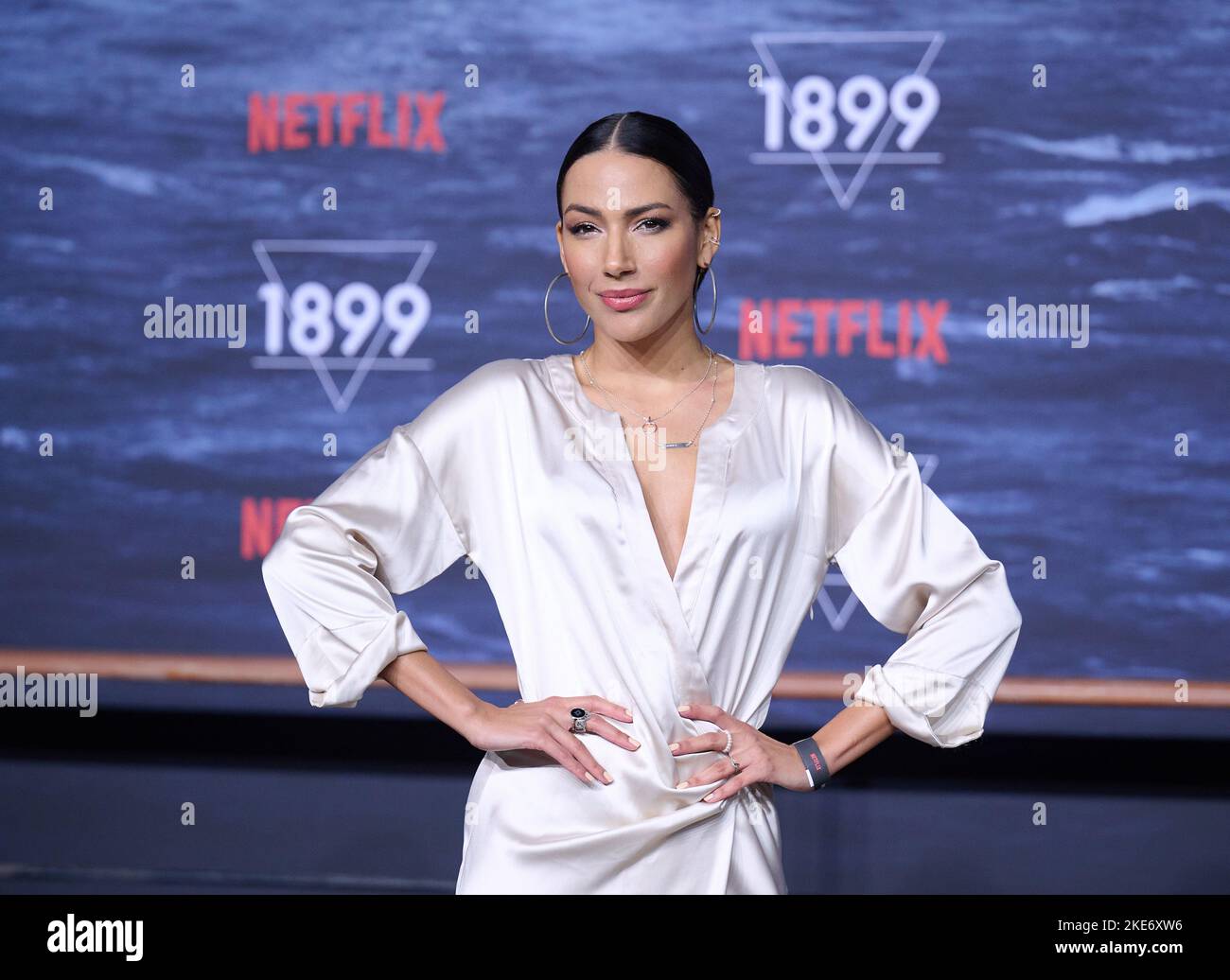 Berlin, Germany. 10th Nov, 2022. Amy Mußul comes to the premiere of the ...