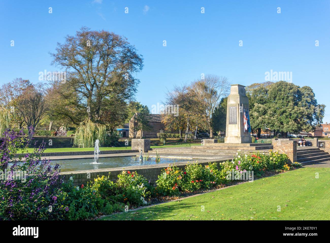 War memorial gardens south street bourne lincolnshire town fount hi-res ...