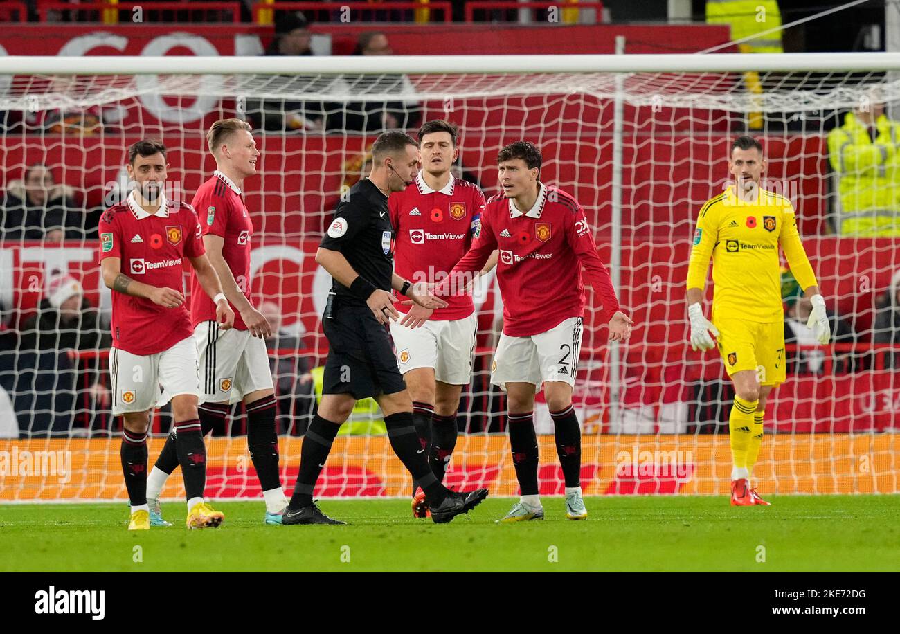 Handball referee hi-res stock photography and images - Alamy