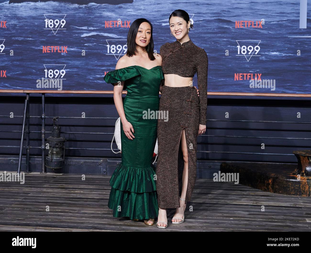 Berlin, Germany. 10th Nov, 2022. Gabby Wong and Isabella Wei come to ...