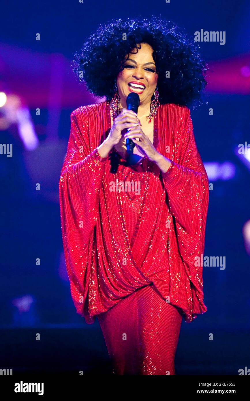 American singer actrice hi-res stock photography and images - Alamy
