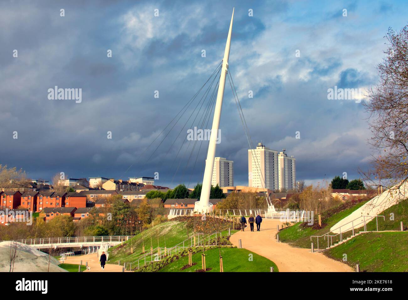 Glasgow, Scotland, UK 10th Novemberr, 2022 New bridge linking Edinburgh ...