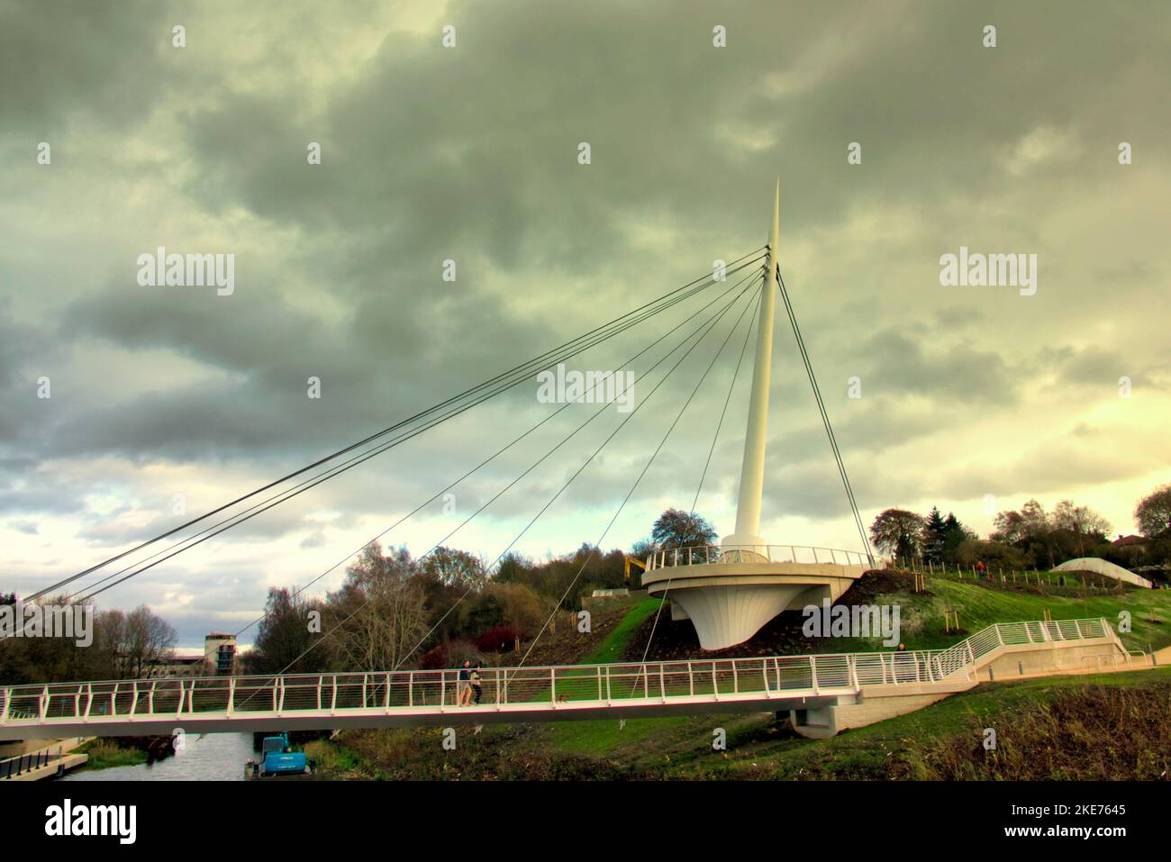 Glasgow, Scotland, UK 10th Novemberr, 2022 New bridge linking Edinburgh ...