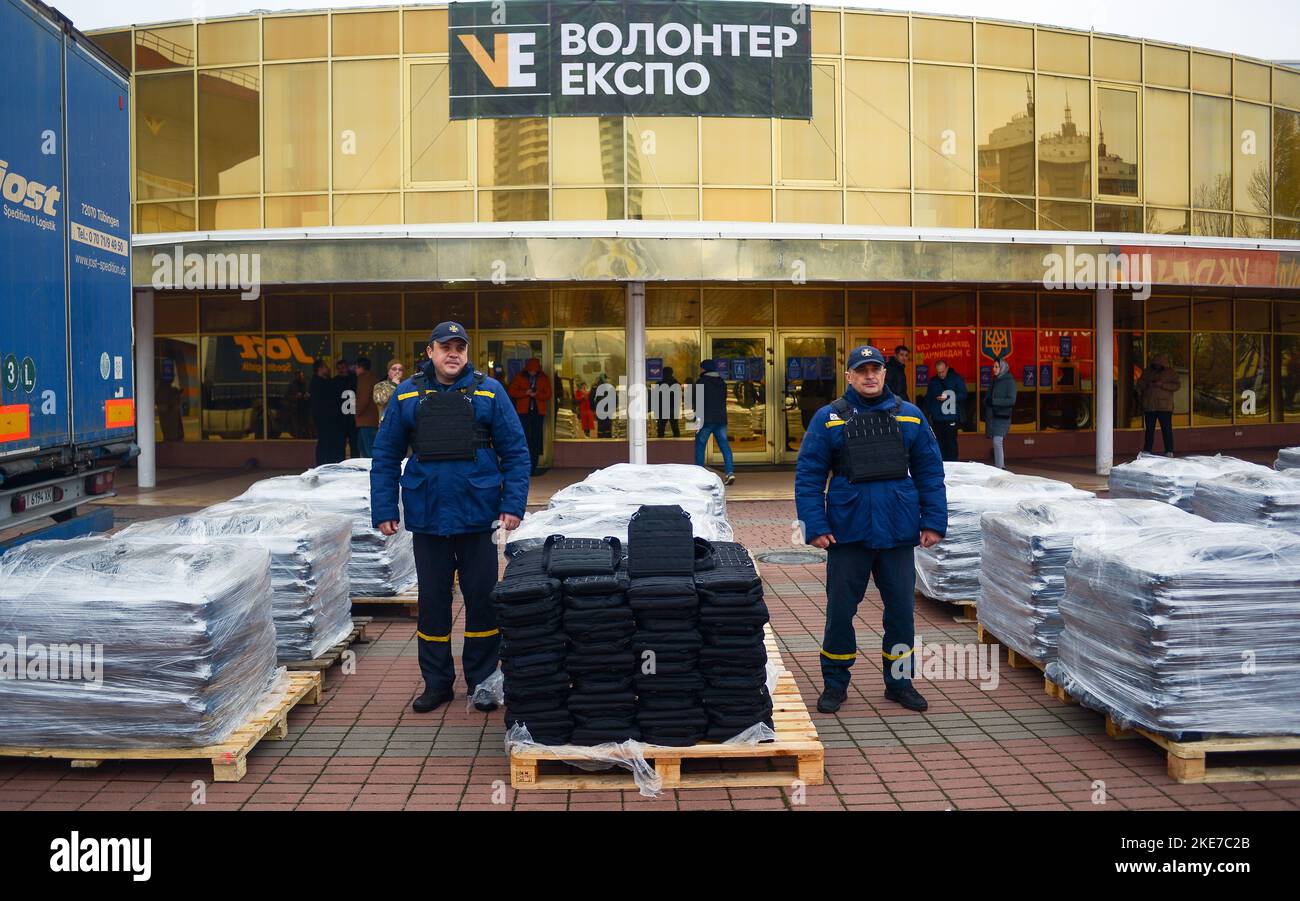 Kyiv Ukraine November 10 2022 Rescuers Wear Bulletproof Vests