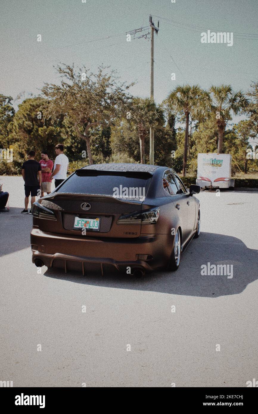 Bagged cars hi-res stock photography and images - Alamy