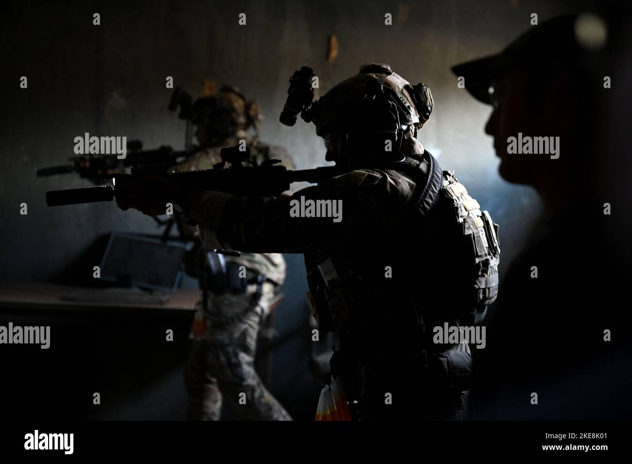 Air Force Special Tactics operators from the 24th Special Operations ...