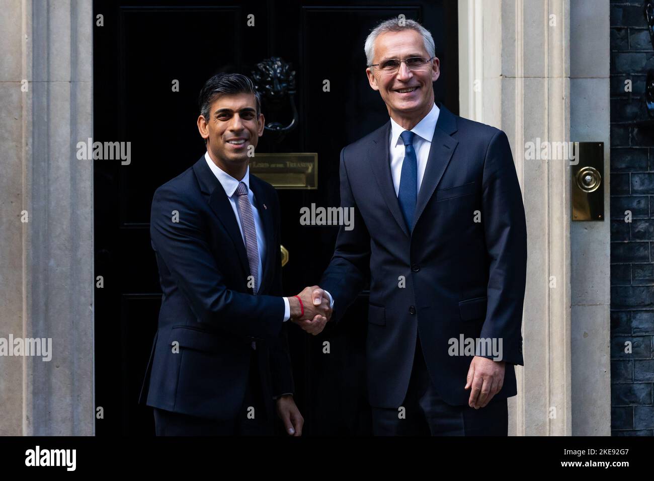 London, UK. 09th Nov, 2022. British Prime Minister Rishi Sunak greets ...