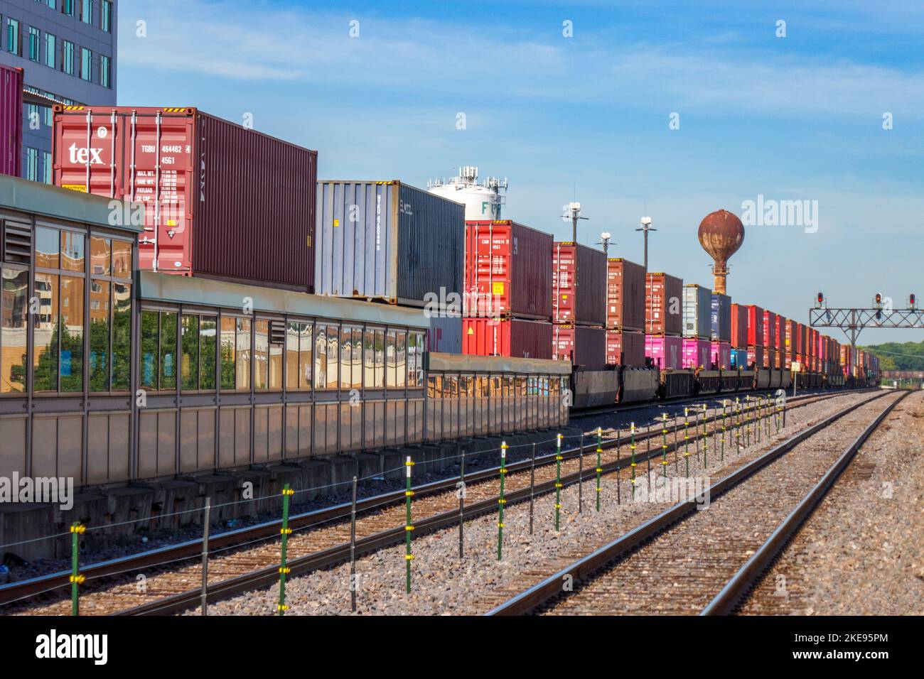 Shipment containers hi-res stock photography and images - Alamy