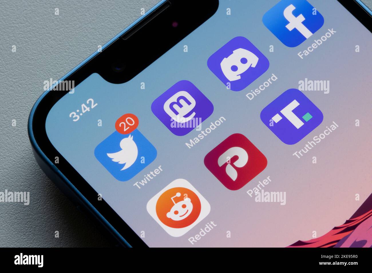 Twitter alternatives hi-res stock photography and images - Alamy