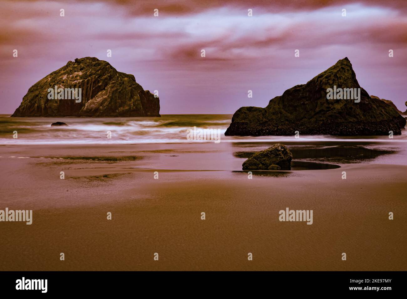 Face Rock at Bandon, Oregon Stock Photo - Alamy