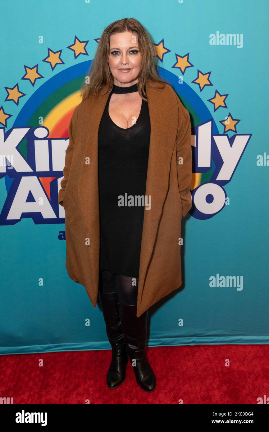 Jennifer Simard attends opening night of Kimberly Akimbo musical on ...