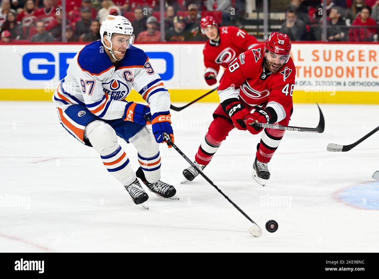 Raleigh, North Carolina, USA. 10th Nov, 2022. Edmonton Oilers center ...
