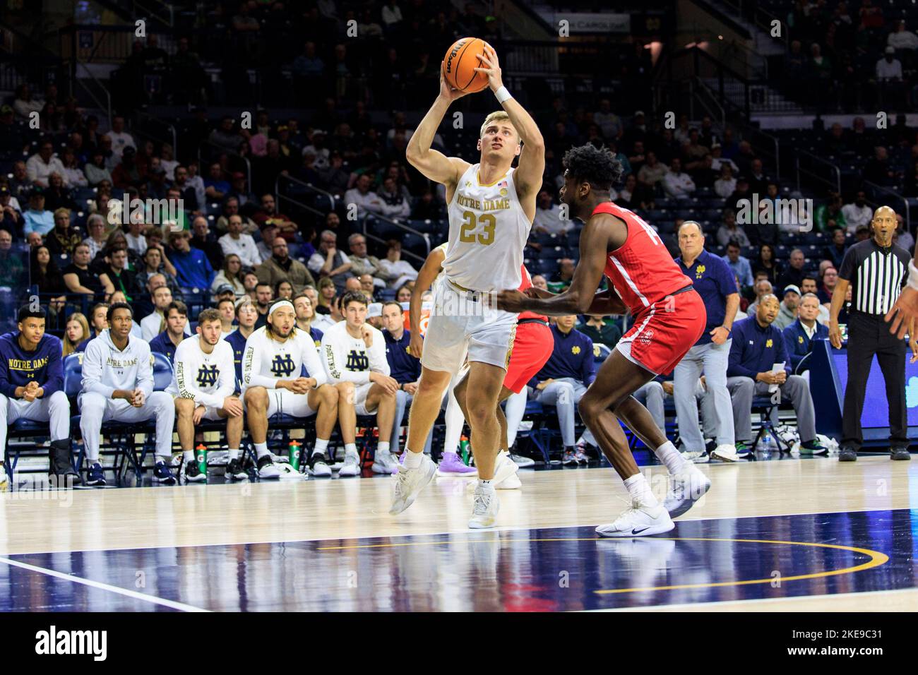 South Bend, Indiana, USA. 10th Nov, 2022. Notre Dame guard Dane Goodwin ...