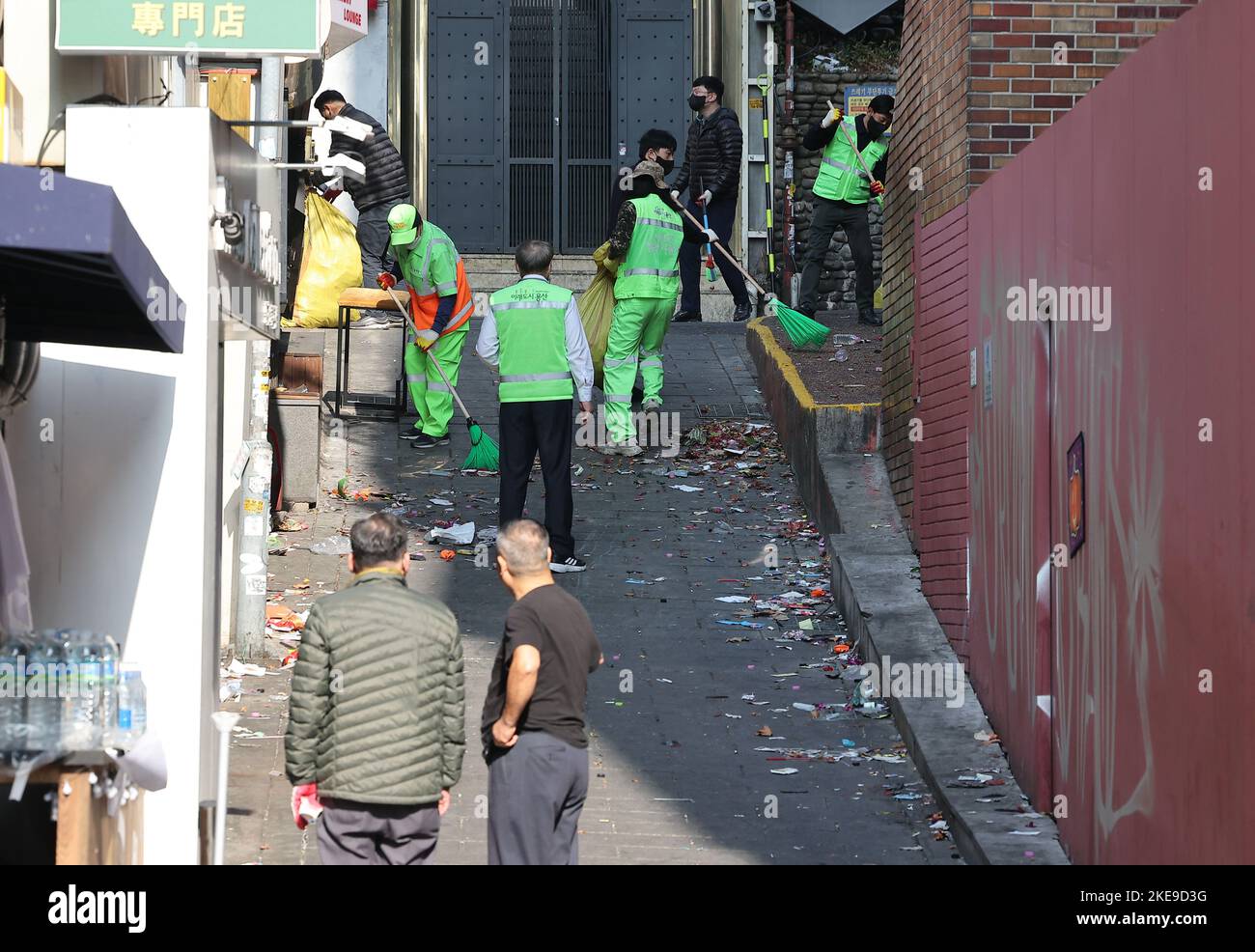 11th Nov, 2022. Cleaning scene of Itaewon tragedy Street cleaners sweep ...