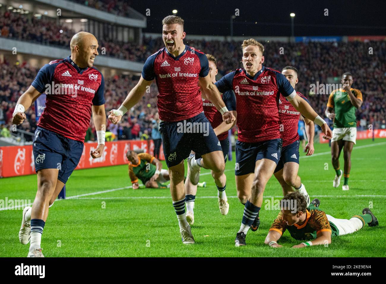 Cork, Ireland. 11th Nov, 2022. Shane Daly of Munster celebrates scoring ...