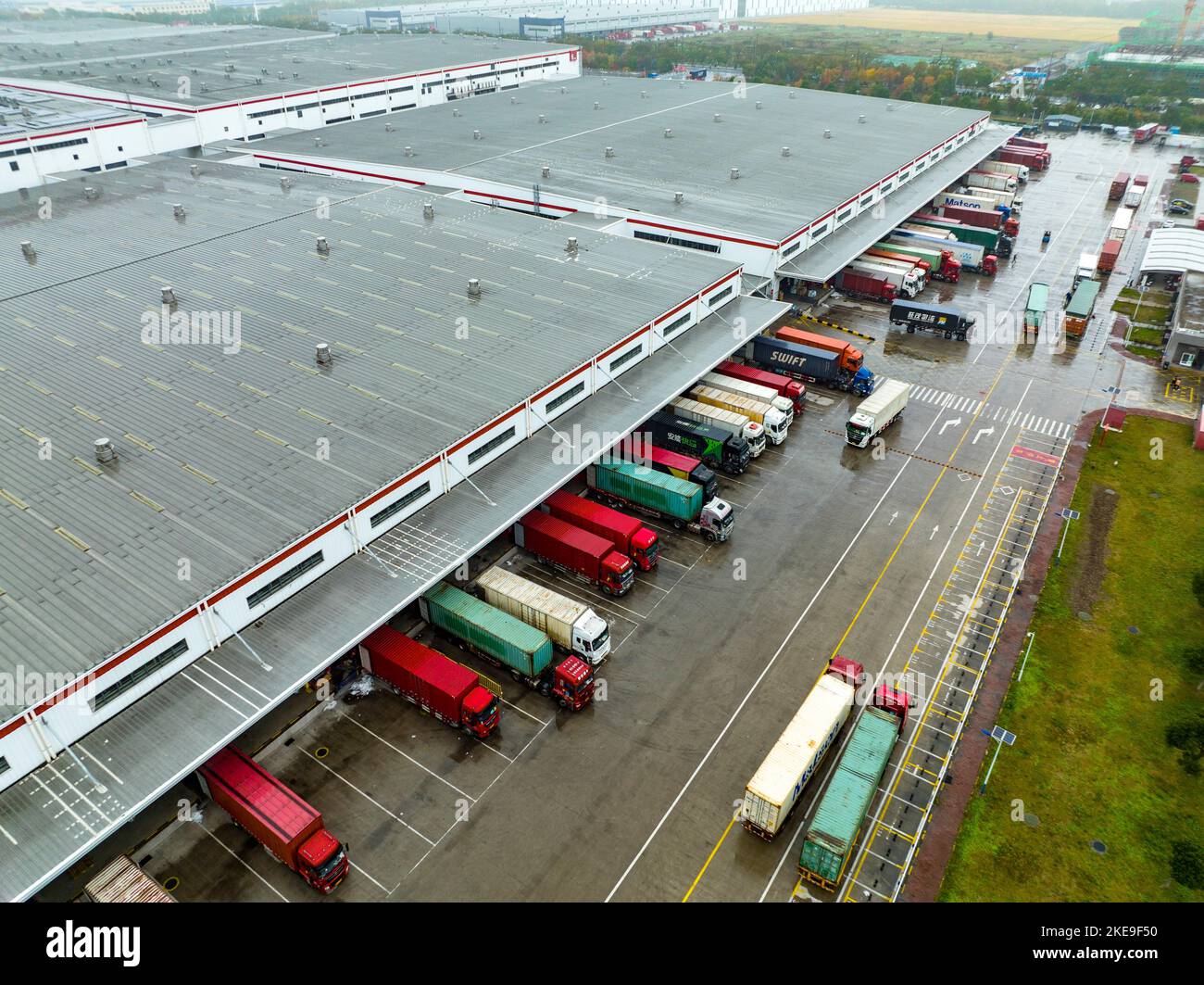 SUZHOU, CHINA - NOVEMBER 11, 2022 - An aerial photo shows JD Express ...