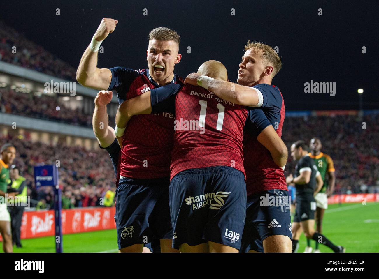 Cork, Ireland. 11th Nov, 2022. Shane Daly of Munster celebrates scoring ...