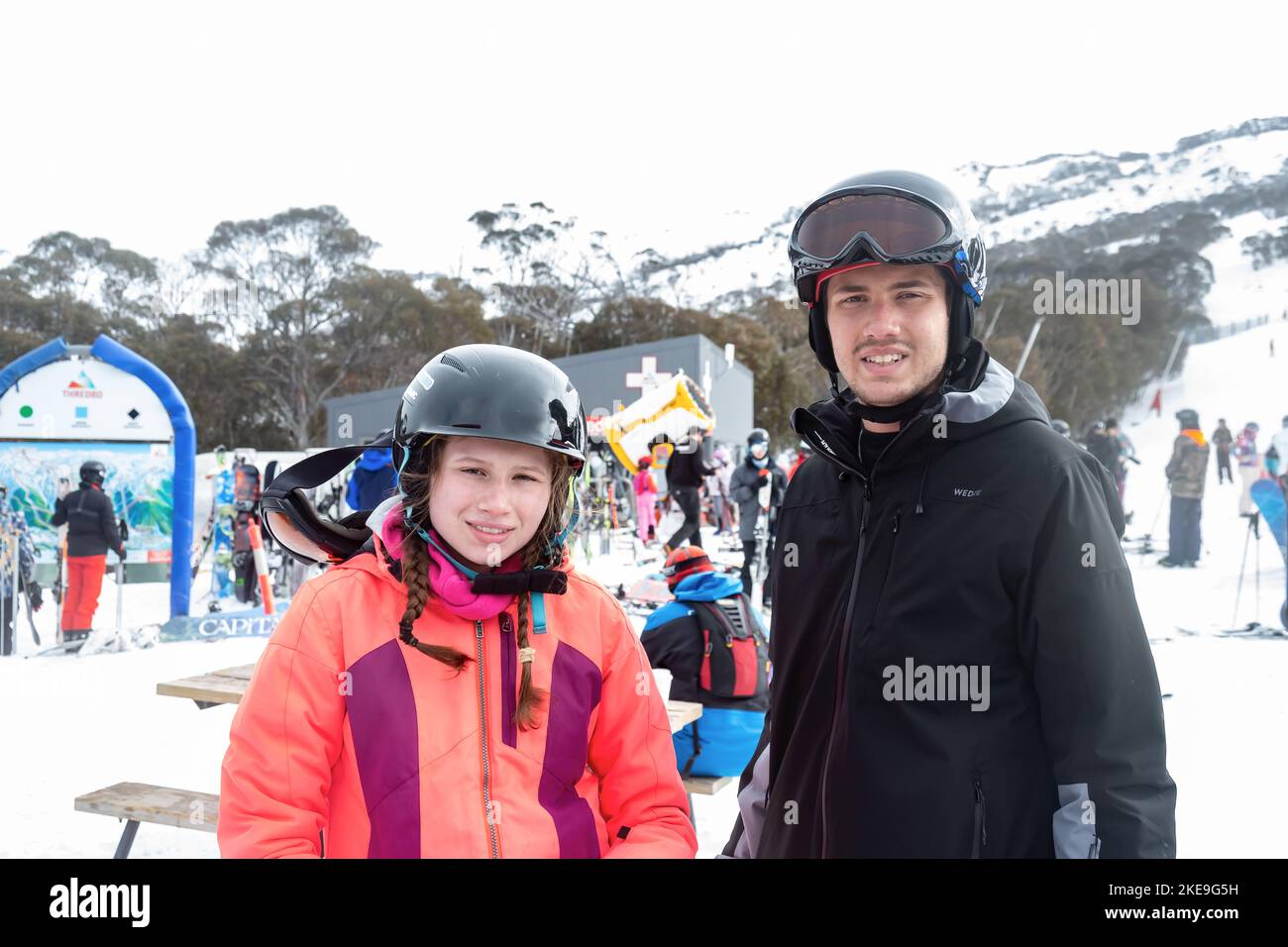 Teenage skiers at australian ski resort hi-res stock photography and ...