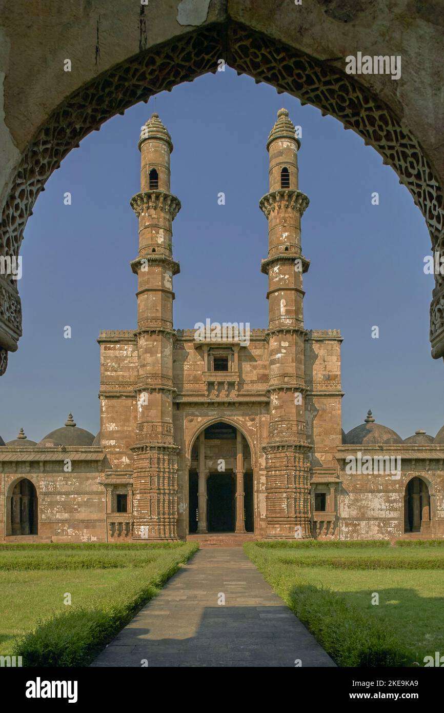 Jama mosque champaner hi-res stock photography and images - Alamy