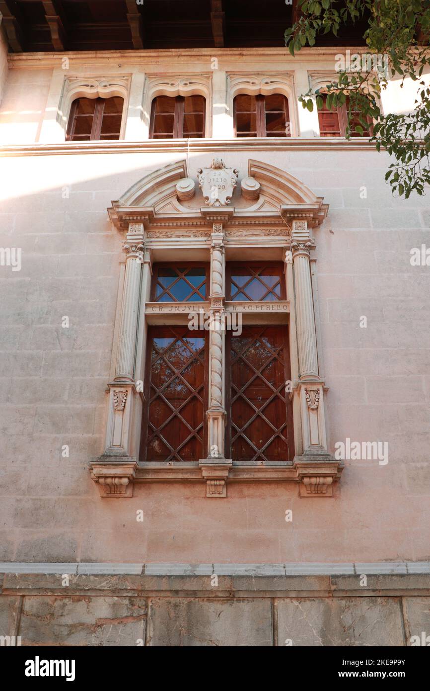 Windows on the Town Hall building old in the old town of Alcudia ...