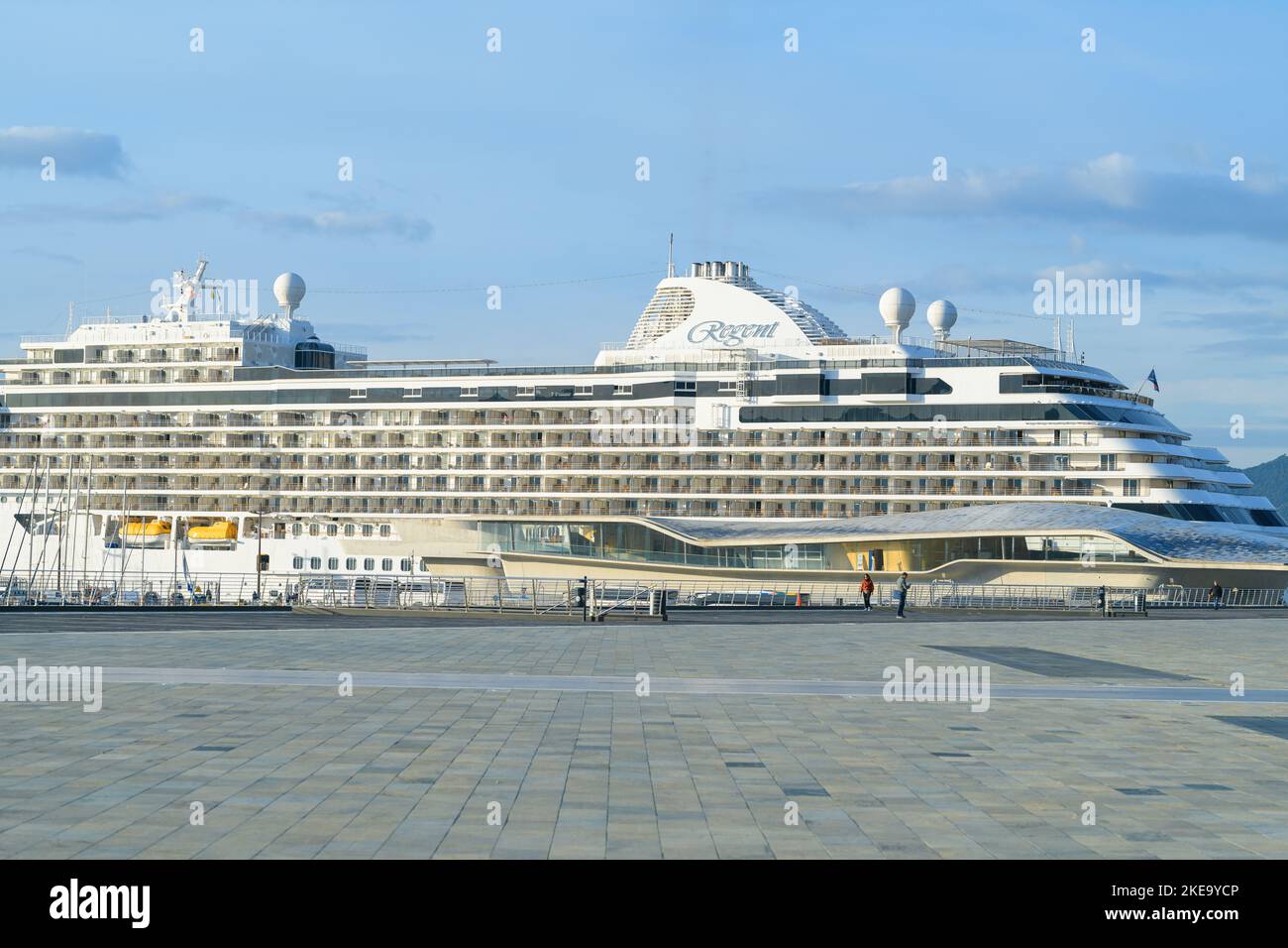 cruise ship docks at the maritime station of salerno Stock Photo - Alamy