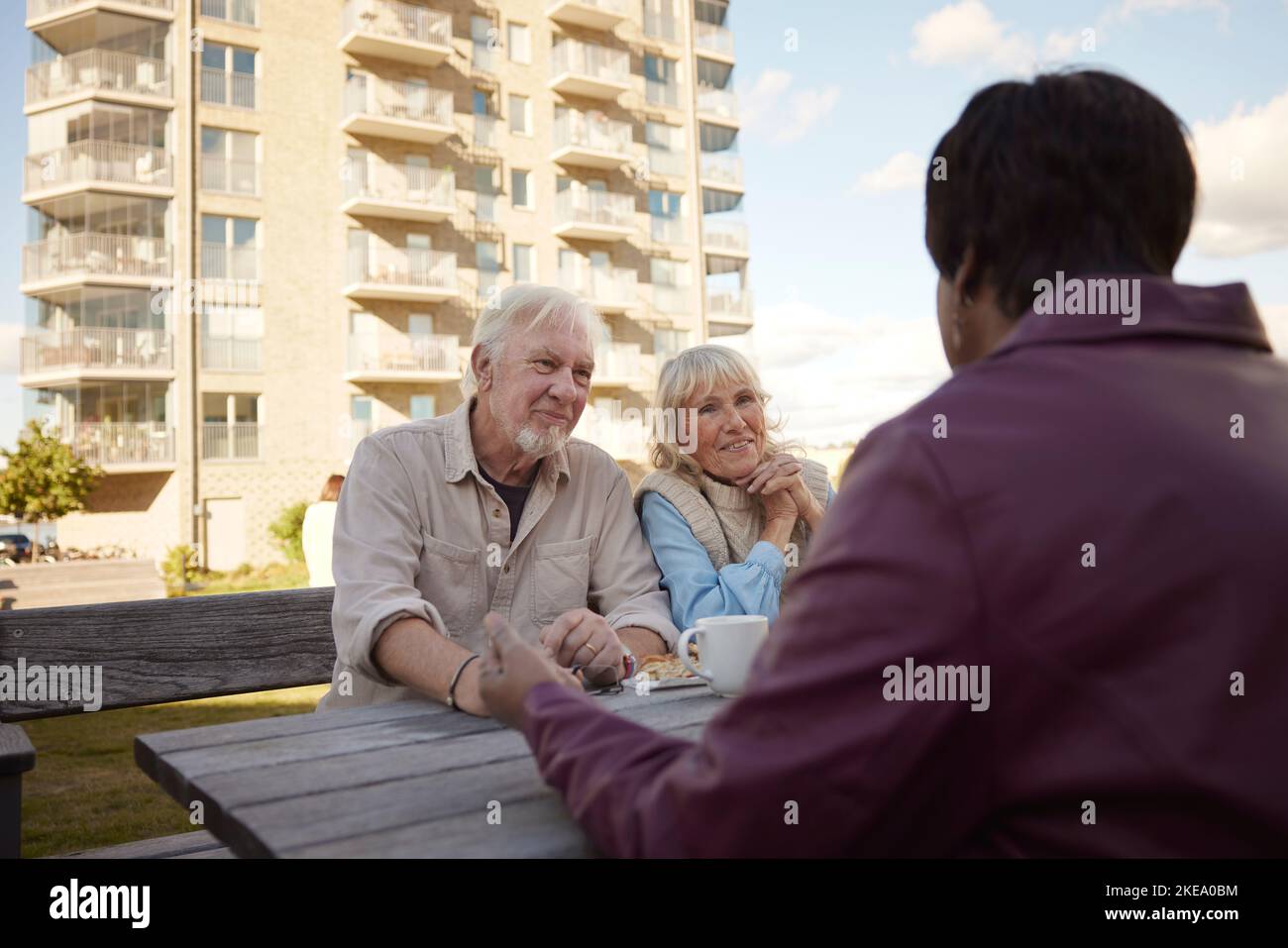 Neighbors coffee hi-res stock photography and images - Alamy